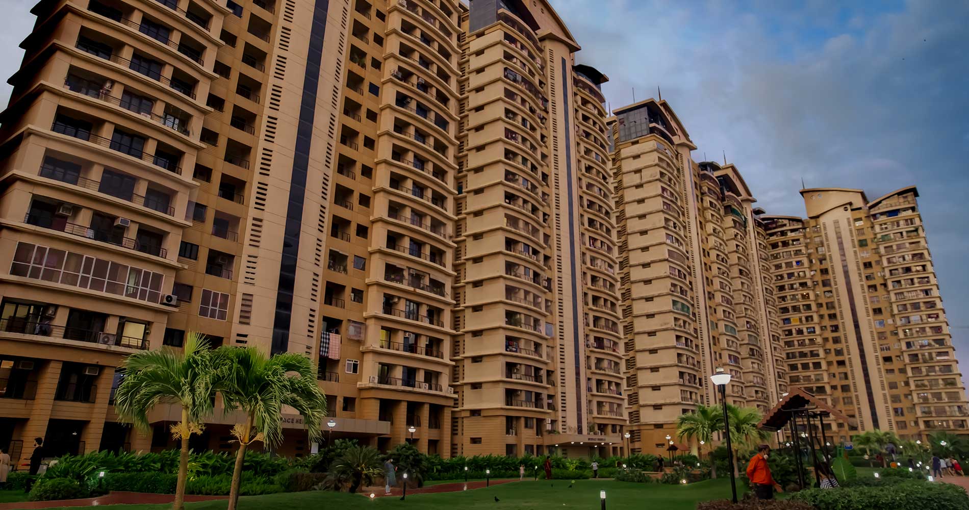 Raheja Interface Heights - Malad West, Mumbai - 2 BHK | 3 BHK flats